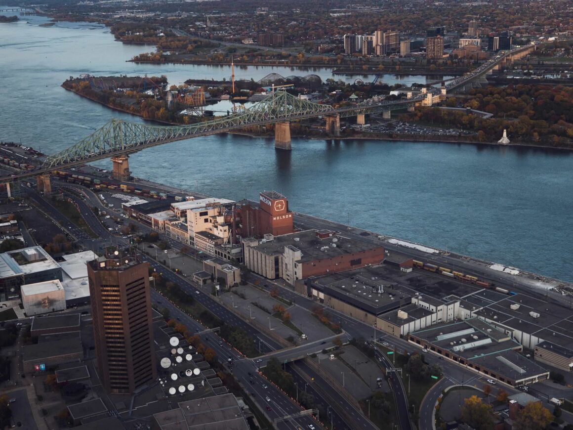 Mount Royal: 20 years of protection. Collaboration and challenges for ...